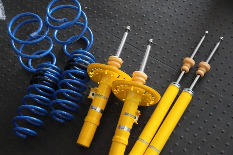 FK7 シビック SPOONのサスキットに交換と四輪アライメント ｜ カー用品持込取り付け専門店 フラットフィールド ・四輪アライメント ...