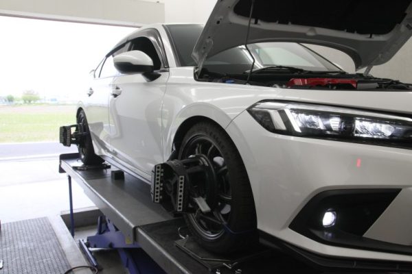 シビック FL1 RS-Rダウンサス取り付けと四輪アライメント調整 ｜ カー用品持込取り付け専門店 フラットフィールド ・四輪アライメント・サスペンション交換