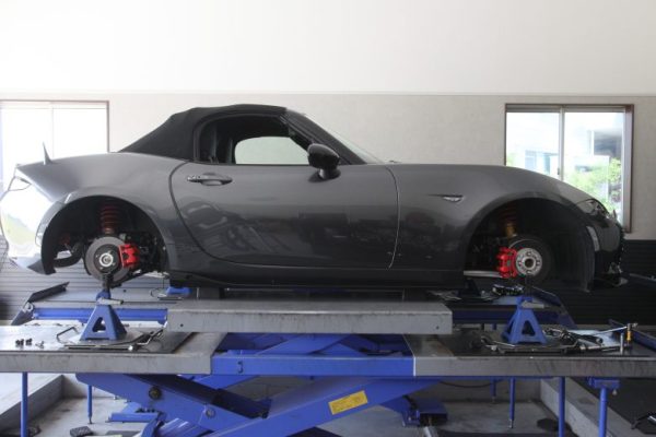 ロードスター ND5RC 1G締めと四輪アライメント ｜ カー用品持込取り付け専門店 フラットフィールド ・四輪アライメント・サスペンション交換